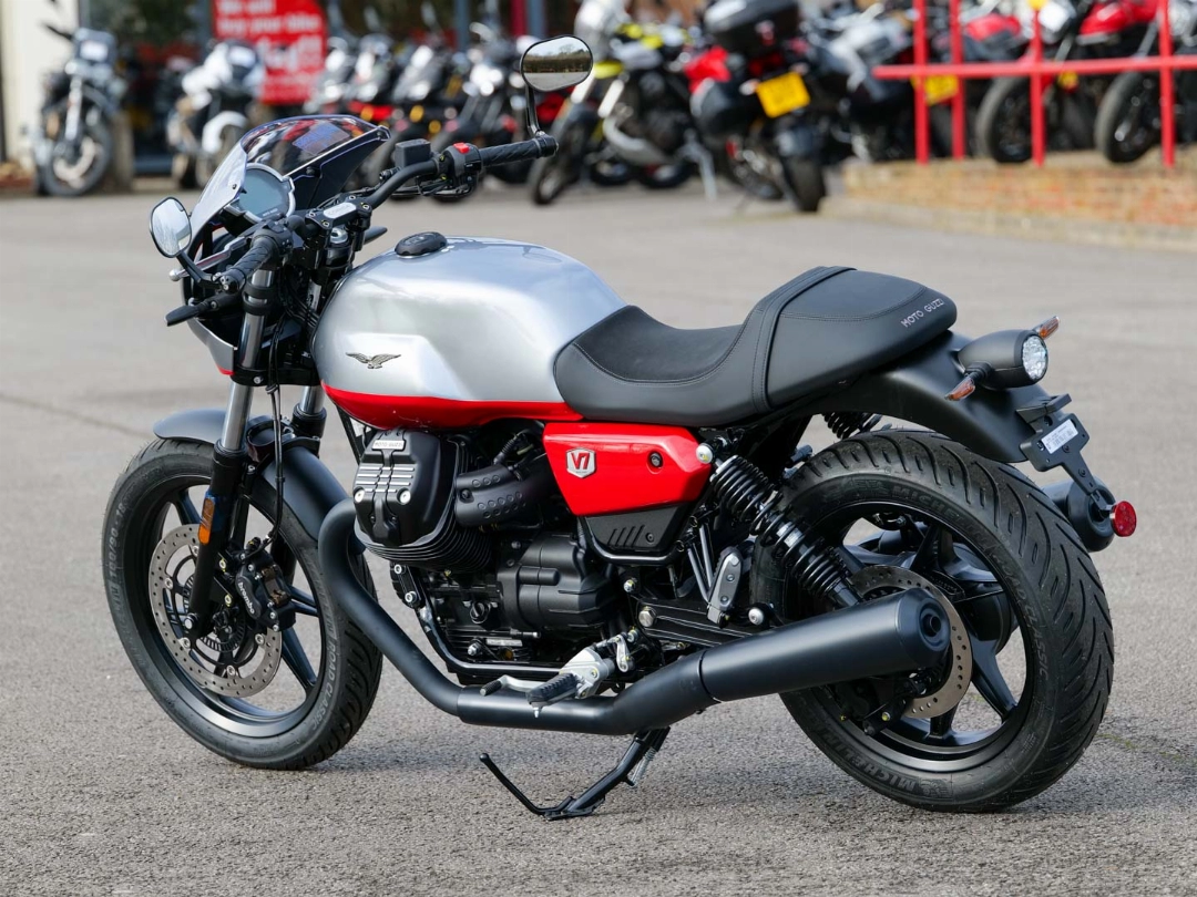 Moto Guzzi V7 Stone Corsa